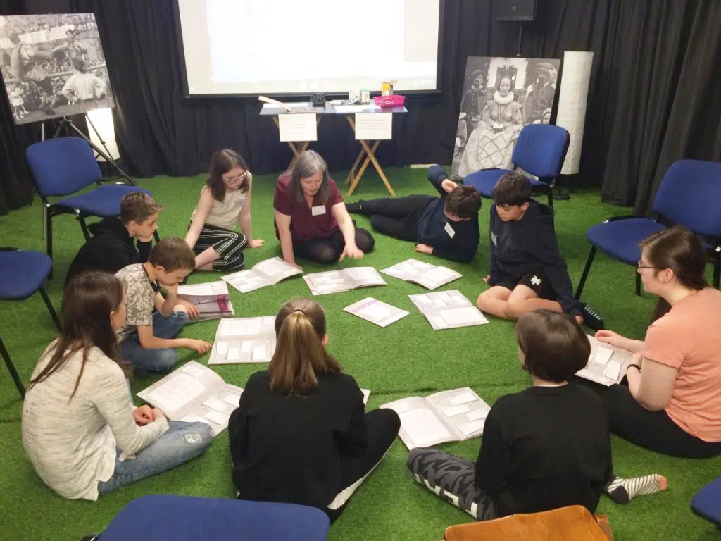 Young creatives and qualifications! Post Arts Award Q & A – Settle Stories